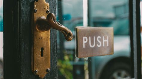 optimizing decision making leveraging behavioral economics