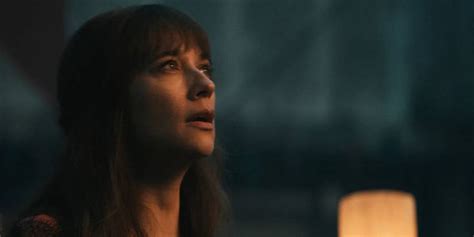 Silos First 2 Episodes Explained Recapping 5 Mysteries And What They Mean