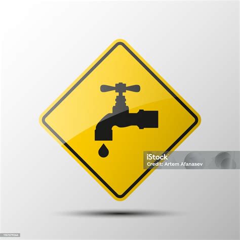 검은 색 테두리와 흰색 배경에 이미지 수도꼭지가있는 노란색 다이아몬드 도로 표지판 루슬레이션 마시는 물 아이콘입니다 음료를 마시고 물을 얻을 수있는 능력 그런지 이미지