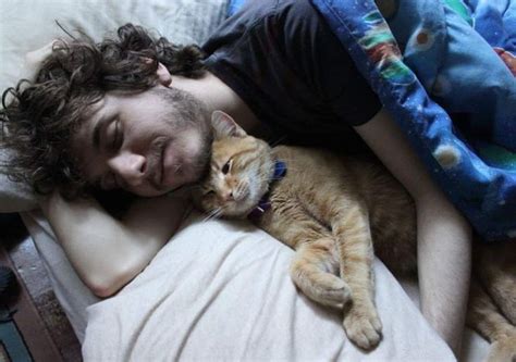 Pin By Dolf Smith On Of Men And Their Cats Cat Expressions Men