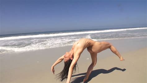 裏全裸サーカス サーカスパフォーマーの美しい肉体とsex アダルト動画 ソクミル