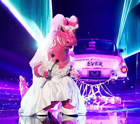 Chris Jericho Talks Being The Bride On ‘the Masked Singer Exclusive