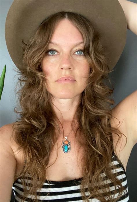 101 Best Long Shag Haircuts For Women In 2022 With Pictures Artofit