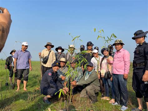 អាជ្ញាធរខេត្តបន្ទាយមានជ័យ បន្តចុះដឹកនាំមន្ត្រី កងកម្លាំងដាំកូនឈើលើកទី៨ បញ្ចប់ការដាំ ក្រសួងមហាផ្ទៃ