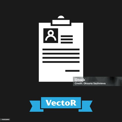 검은 색 배경에 격리 된 이력서 아이콘이있는 흰색 클립 보드 이력서 응용 프로그램 커리큘럼 Vitae 프로필 사진이 있는 입사 지원서 벡터 일러스트레이션 0명에 대한 스톡