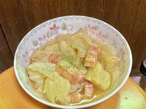 キャベツとベーコンのコンソメ煮 By まま蔵 【クックパッド】 簡単おいしいみんなのレシピが395万品