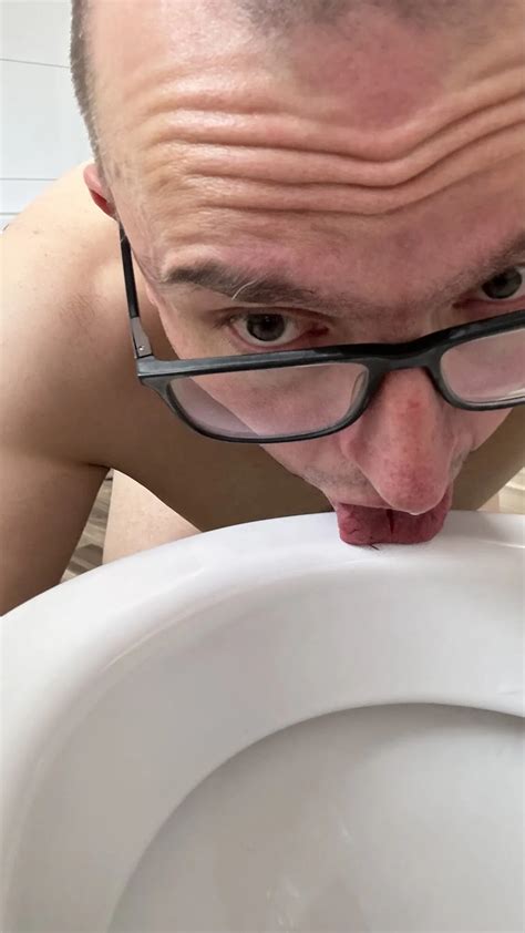 Slave Pig Has To Clean Toilet With His Tongue 6 Nude Pics Xhamster