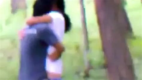 Sri Lankan Hot Outdoor Sex Teen Couple Risky Jungle Porn Feat