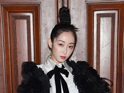 Chinese Star Jiang Mengjie Lauded For Exposing Upskirting Blackmail The Independent