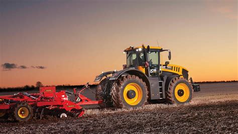 Jcb To Showcase Fastrac 8330 Icon Tractor And Loadall 542 70 Agri Pro