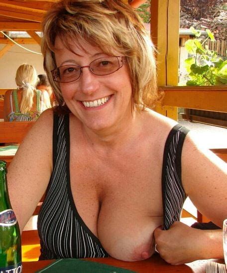 Mature Ladies Braless Cleavage Pokies 171 Porn Pictures Xxx Photos