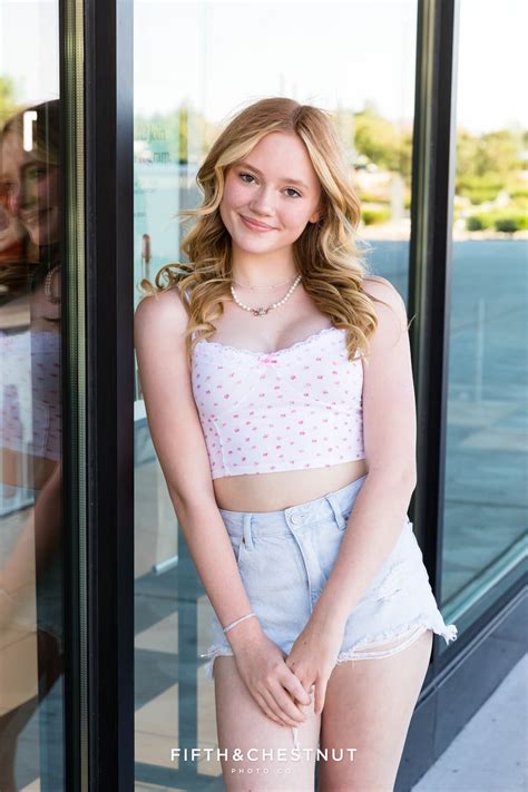 Summer Reno Senior Portraits Featuring London Reno Seniors