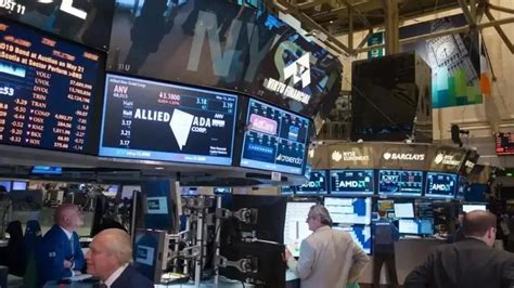 Us фондовият пазар изгуби близо 1 трилион долара за ден Икономика