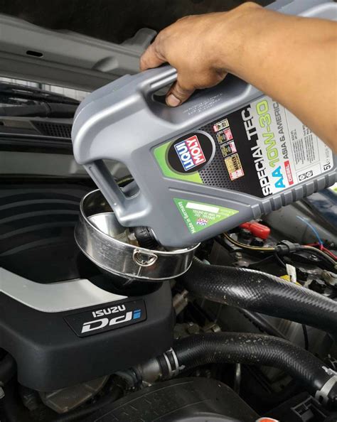 All New Dmax 1 9 เลือกใช้ น้ำมันเครื่อง Liquimoly 10w 30 สังเคราะห์