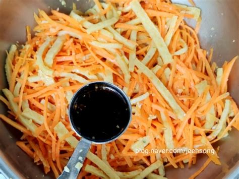 당근어묵볶음 둘이 제법 잘 어울려요 쉬운반찬