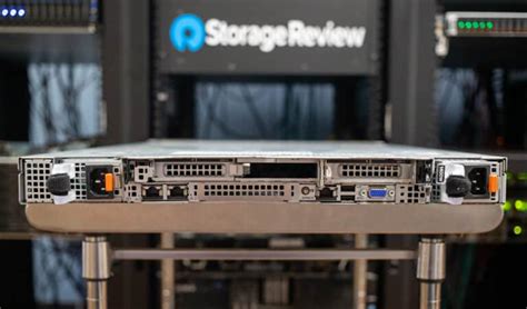 Dell Poweredge R660 E3 S Backplane Review