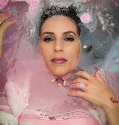 How To Build The Perfect Goddess Bath Bath Pleasure Lovability