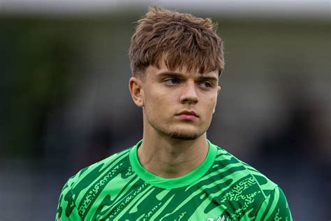 Highly Rated Liverpool Goalkeeper Signs First Pro Contract 1 Year After Transfer Liverpool Fc