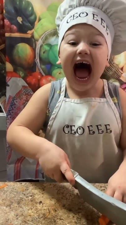 какой милый мальчик😊 мем Memes Ahhh Funny готовка Youtube