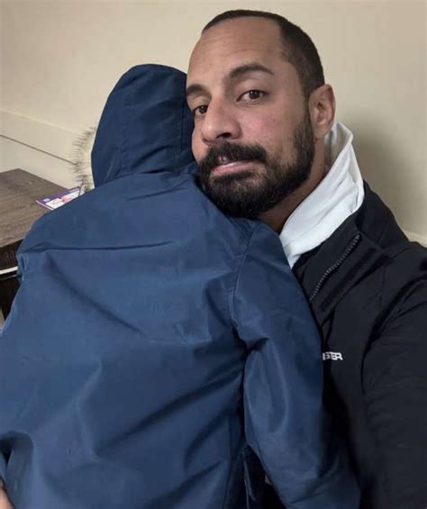 السر وراء مرض نجل الفنان عمرو وهبة والدته تكشف التفاصيل الوطن