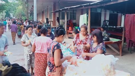 မြဝတီမြို့က စစ်ဘေးဒုက္ခသည်တွေ စားသောက်ရေးခက်ခဲနေ Youtube