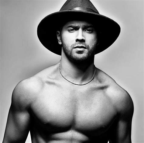 Shirtless Bollywood Men Varun Dhawan In His Underwear Sexy Selfie Time