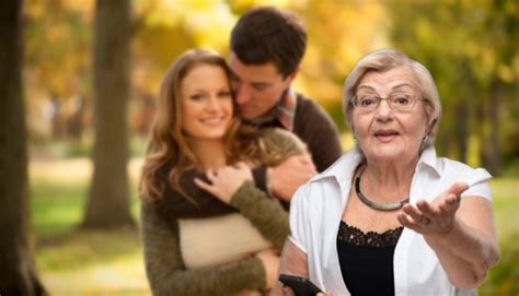 შემთხვევით გავიგე რომ ჩემს ვაჟს შვილი სხვა ქალისგანაც ჰყავს როგორ შევხედო ახლა თვალებში ჩემს