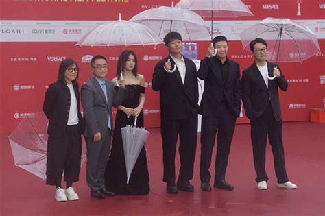 北影节开幕式众星云集 倪妮马丽张雨绮等现身红毯