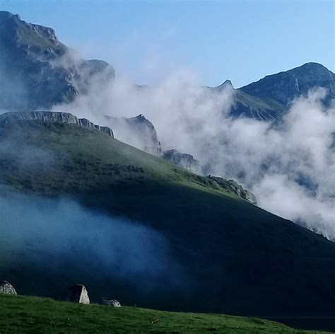 ჯეო ⚠️ სამწუხარო ამბავი ჯუთადან დღეს დილას სოფელთან მიმავალი გზა ბოლომდე დაზიანდა რის გამოც