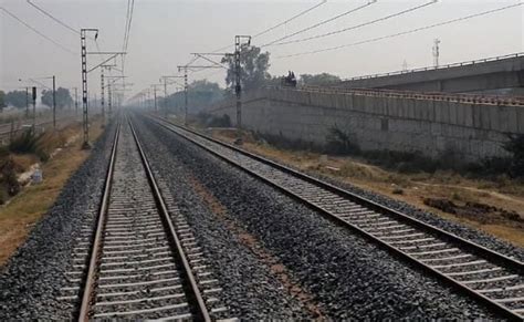 Dedicated Freight Corridor Indian Railways Freight Trains To Operate On 40 Of Dfc Tracks By 2021