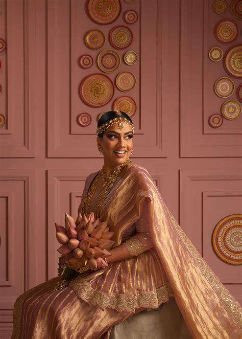 Happy Birthday Sangeetha Weeraratne 💕 Dhananjaya Bandara