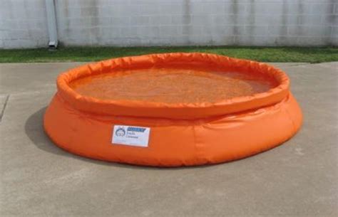 Self Supporting Decontamination Pools Husky Portable Containment
