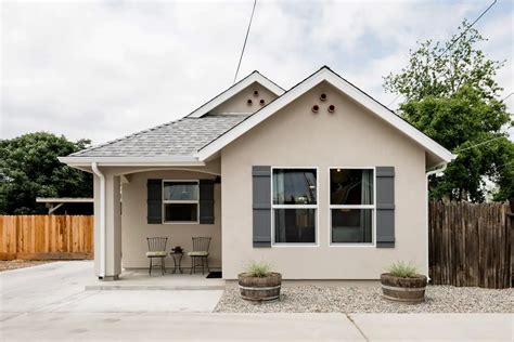 บ้านหลังเล็กหลังคาทรงหน้าจั่ว ตกแต่งภายในด้วยบรรยากาศสุดน่ารัก Naibann ในบ้าน คอนเทนต์บ้าน