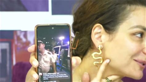 Ոստիկանները կառավարական տների մոտ բռնություն են կիրառել կանանց նկատմամբ Youtube