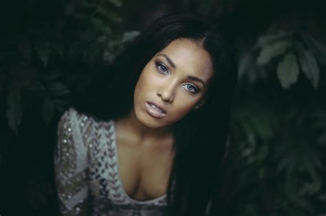 Face Portrait Model Brunette Women Hd Wallpaper Rare Gallery