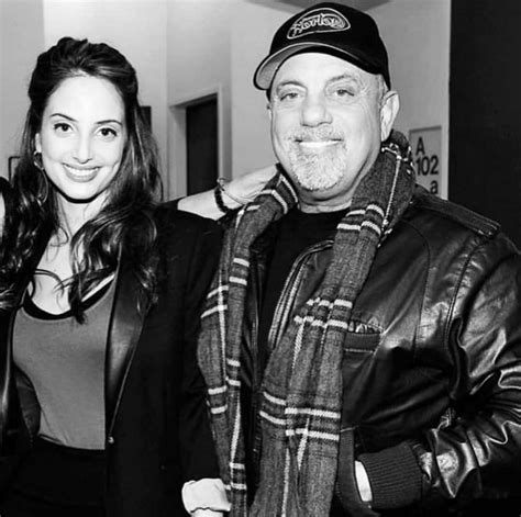 Christie Brinkley Billy Joels Daughter Alexa Thrills Fans As She Sings In New Video