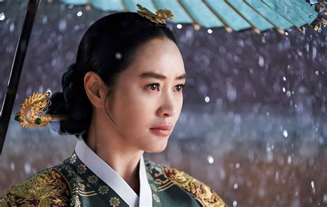 ‘under The Queens Umbrella Review A Cutthroat Palace K Drama