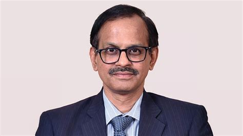 R Doraiswamy Appointed As New Lic Ceo And Md Know His Education Salary
