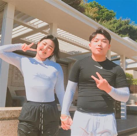 Con gái Choi Jin Sil kết hôn ở tuổi