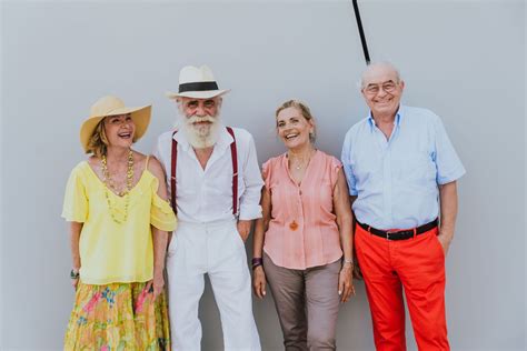 Divi Pattern Upstanding Entertainers