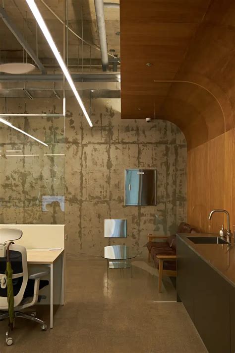 화이트and우드톤 빈티지한 분위기의 17평 오피스 인테리어 성동구 성수동