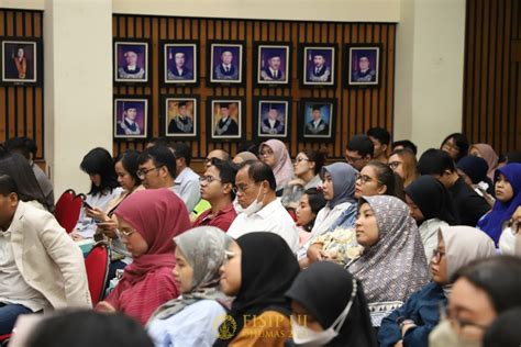 Fisip Ui Menyambut Para Mahasiswa Pascasarjana Angkatan 2023 Dalam Kegiatan Psak Fakultas Ilmu
