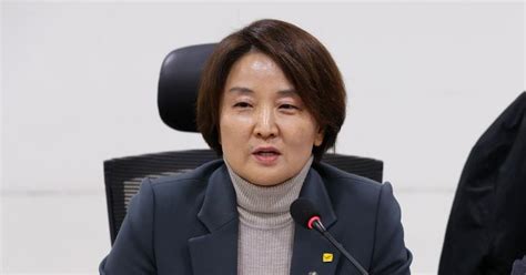 정의당 이은주 “국회의원 300명→360명으로 늘리자” 선거법 개정안 발의