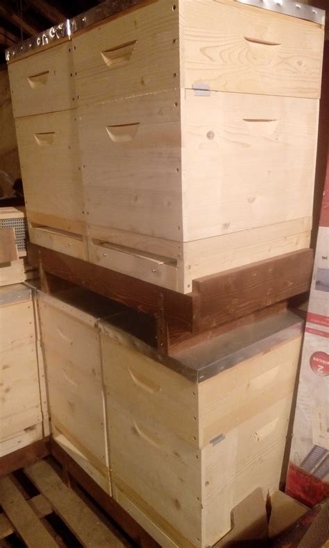 Пчелни кошери ДБ 10ка за подвижно пчеларство и добив на клей и прашец гр Дулово • Olx Bg