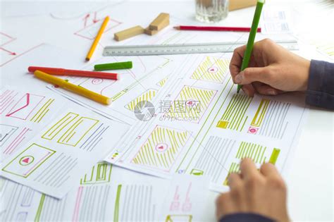 设计师开发移动电话的网络应用程序智能手机的slaych用户界面info高清图片下载 正版图片503741492 摄图网