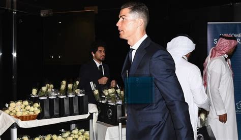 اللقطات الأولى لوصول كريستيانو رونالدو إلى السعودية لتوقيع لنادي النصر