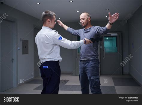 Security Doing Body Hot Sex Picture