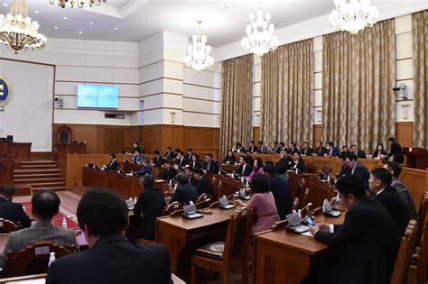 УИХ ын 10 байнгын хорооны дарга нарыг солив