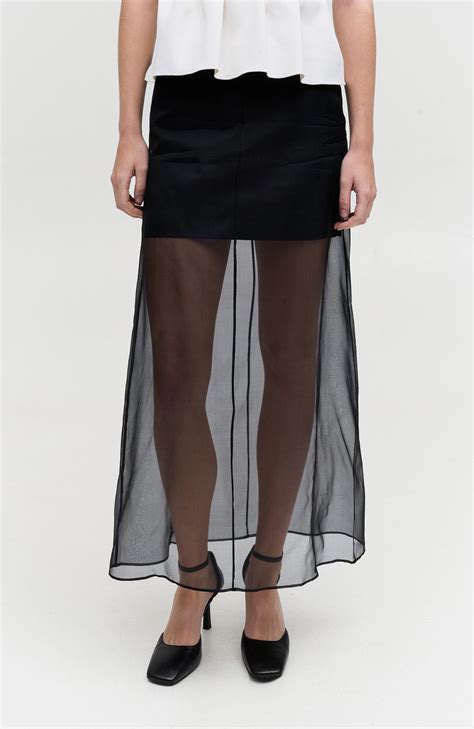 How To Style Maxi Skirts Long Skirt Outfits