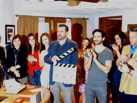 La Telenovela A Que No Me Dejas Inicia Grabaciones Formales Con Una Misa Y Claquetazo